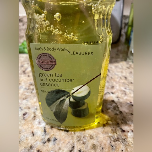 Bath & Body Works | Bath & Body | Rare Green Tea And Cucumber Essence ...